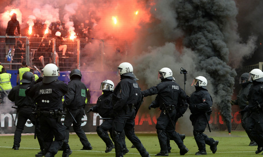 Overblik over hooliganisme i England 2016/2017 (Infografik)